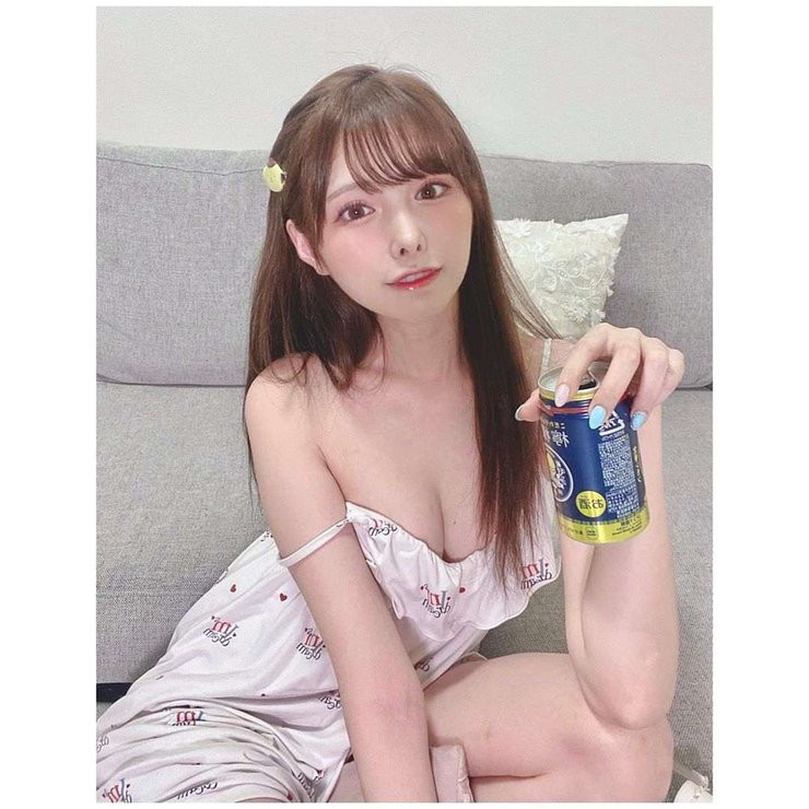 Bị nhầm lẫn là Arina Hashimoto, nữ Streamer thu hút lượt view khủng chỉ ...