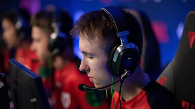 ropz chính thức góp mặt trong đội hình CS:GO Faze Clan, "công thần ...