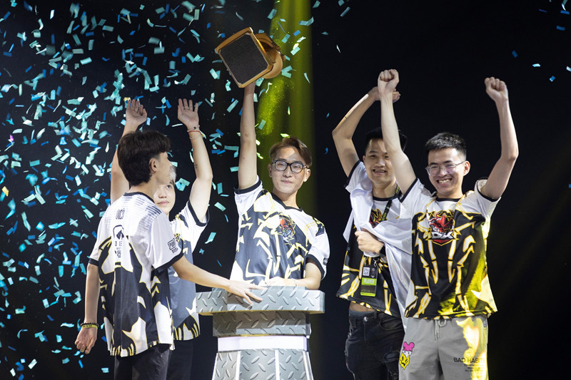 DX.Lamborghini: "Thần may mắn đã chọn D'Xavier tại PMPL lần này"