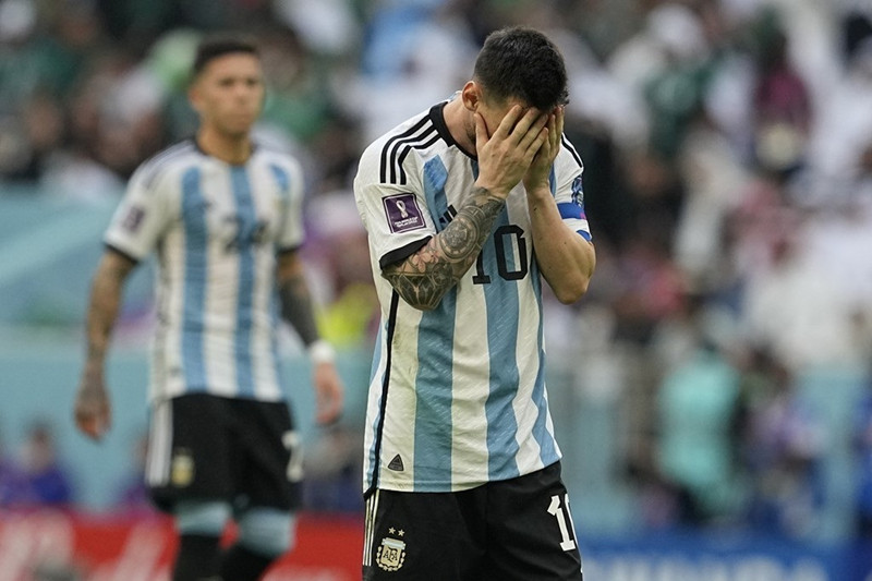 Messi đã khiến một fan mất trắng 4 tỷ đồng sau khi Argentina để thua ...