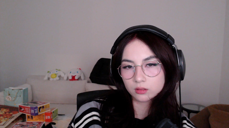 Kyedae có thể sẽ cạo đầu trước khi hóa trị và đang muốn các streamer ...