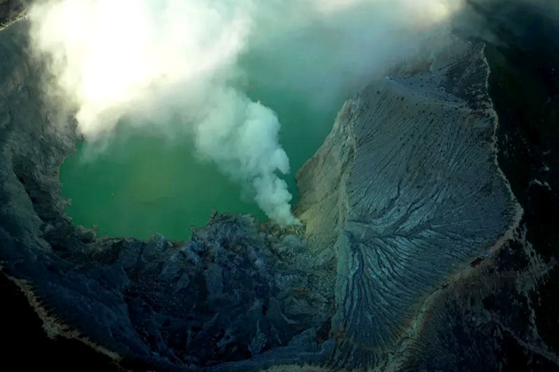 Phát hiện hơn 19.000 núi lửa dưới đáy các đại dương trên thế giới