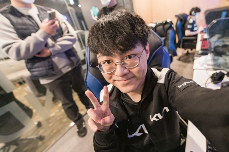 DK Showmaker: "Tôi nghĩ tầm ảnh hưởng của Faker là rất lớn"