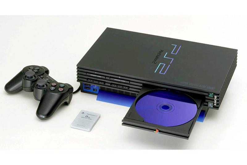 Nam game thủ phát hiện máy PlayStation 2 bên dưới tầng hầm