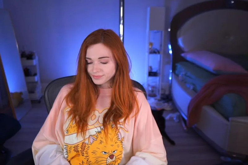 Nữ Streamer Amouranth Giải Thích Tại Sao Cô Không Hứng Thú Hẹn Hò Với ...