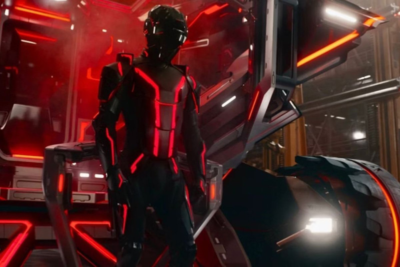 Dự Án Phim Tron: Ares Và Predator Cập Nhật Tin Tức Chi Tiết Mới